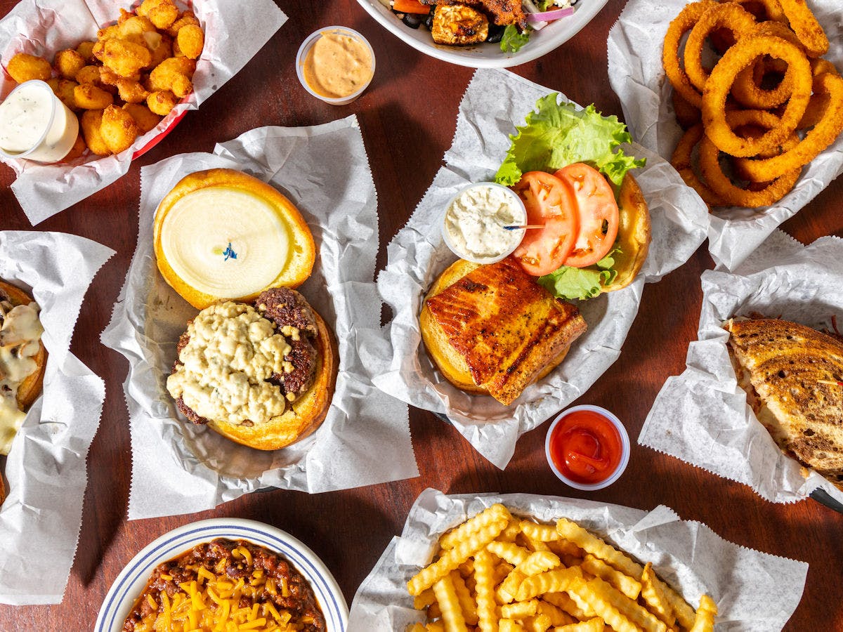 475 Restaurants that Deliver & Takeout in Madison, WI | EatStreet.com